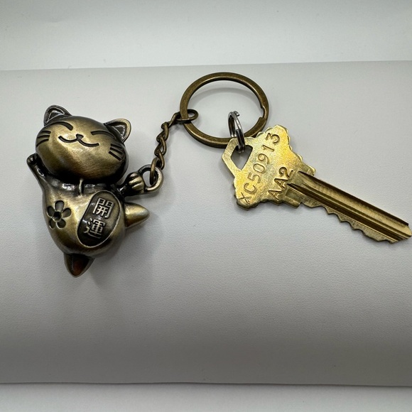 Accessories | Brass Lucky Cat Manekineko Fortune Cat Keychain | Poshmark